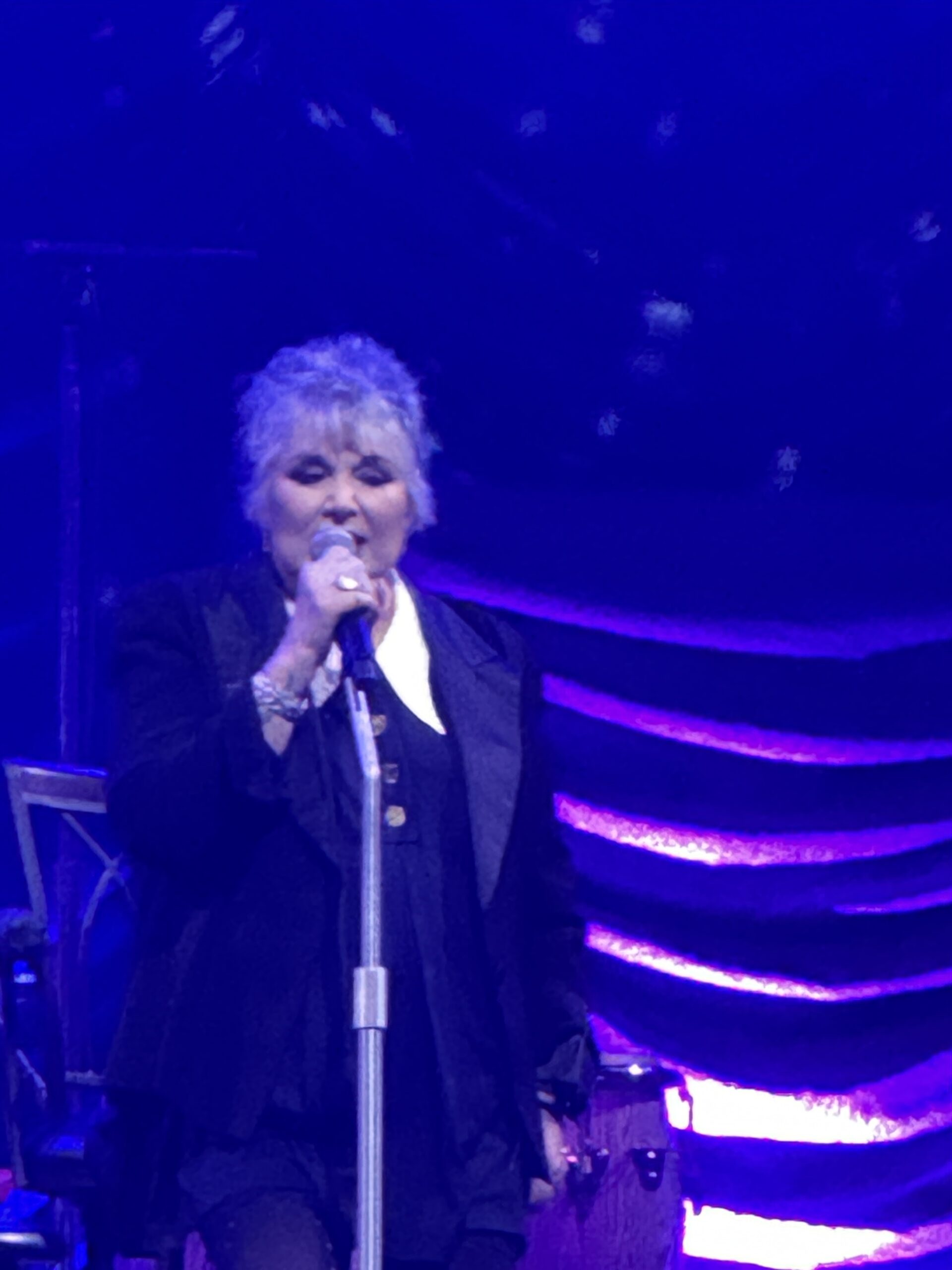 Heart Electrifies Orlando with Timeless Power and Passion at Kia Center - Welcome To All That ...